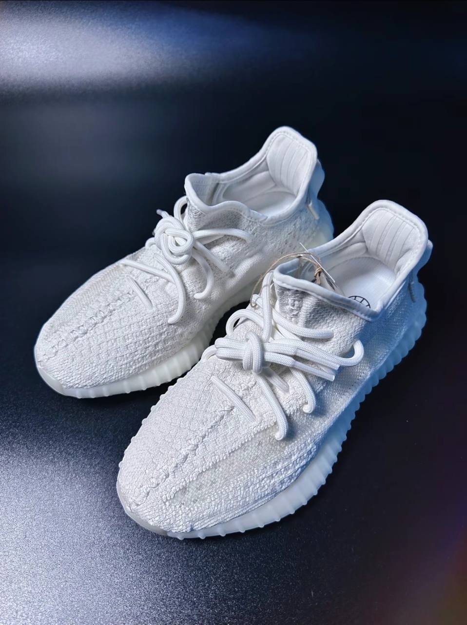 Кроссовки adidas Yeezy Boost 350 V2 Bone купить оригинал - цена в ...