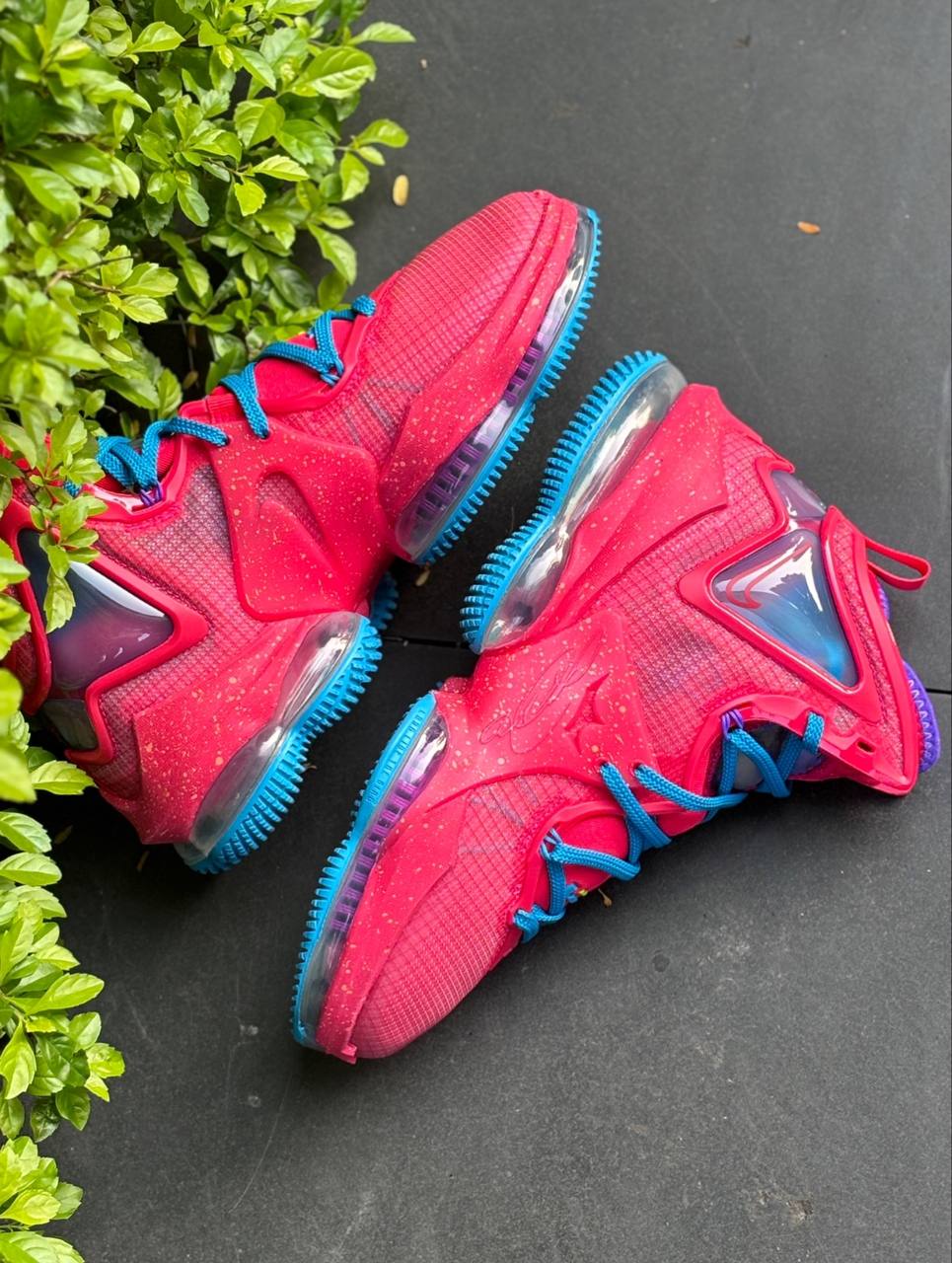Кроссовки Nike LeBron 19 King’s Crown купить оригинал - цена в Москве и ...